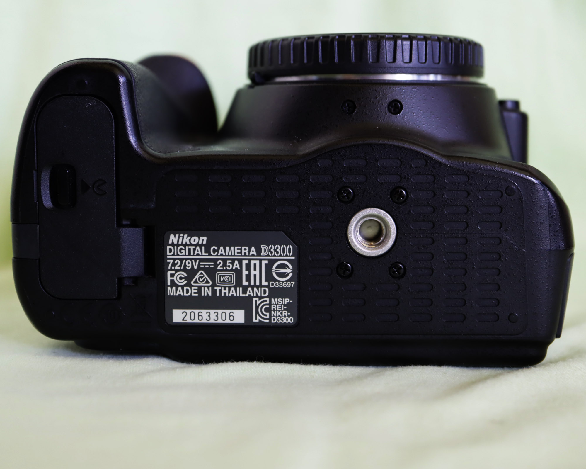 Nikon D3300 24.2MP DSLR camera Black Body in box ตัวกล้อง 24.2 MP CMOS ...