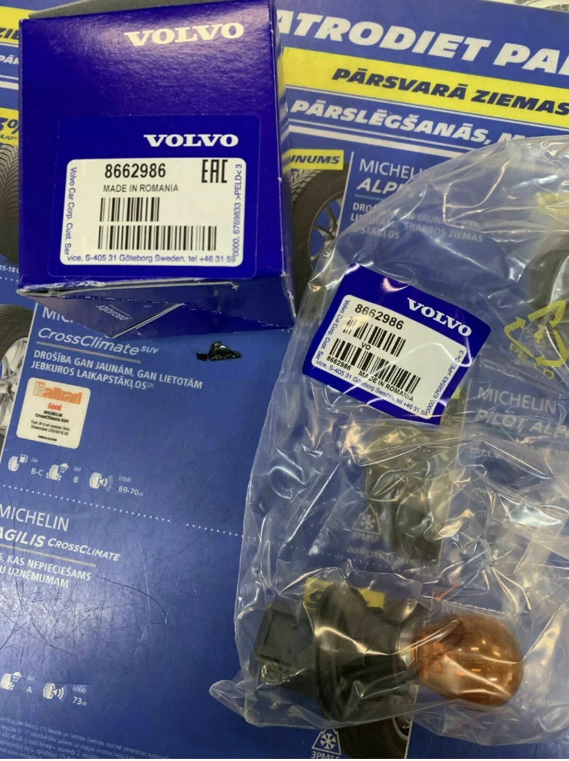 GENUINE VOLVO INDICATOR ORANGE BULB & HOLDER SOCKET 8662986 8662985 S60 ...