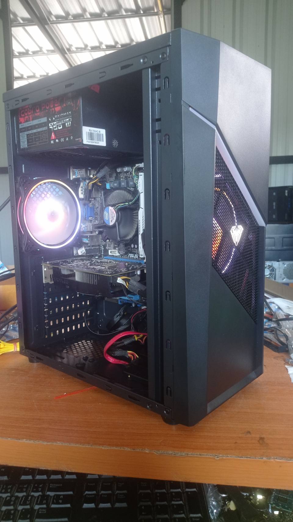 เคสคอมเล่นเกมส์แรงๆ CPU I5 4 CORE FIFA GTAV PUBG FEEFIRE และเกมส์ออนไลน์อื่นๆ เอาอยู่ MJ ...