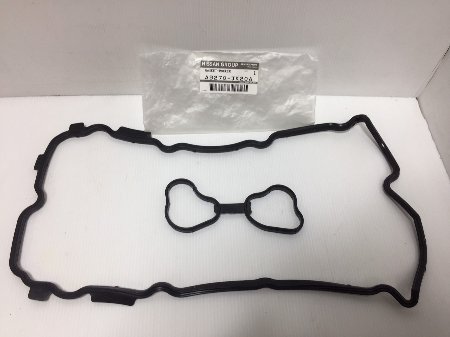 ปะเก็นฝาครอบวาล์วตัวใน NISSAN TEANA J32 เครื่อง VQ25 (อะไหล่แท้ NISSAN ...