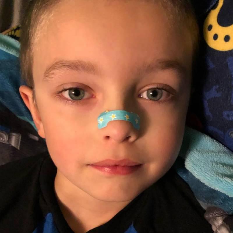 Breathe Right kids แผ่นแปะจมูกลดอาการกรน ลดอาการคัดจมูก สำหรับเด็กๆ ...