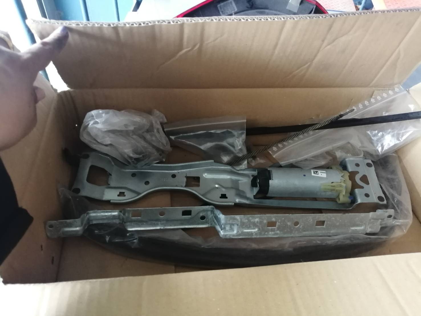 34. A0009107902/ ชุดซ่อมรางเบาะหน้าขวา/ C180 C200 C220/ 2017-2019 ของ ...