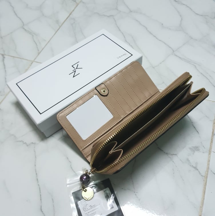 NEW LYN POETRY WALLET ใหม่ กระเป๋าสตางค์ กระเป๋าตัง กระเป๋าเงิน กระเป๋า ...