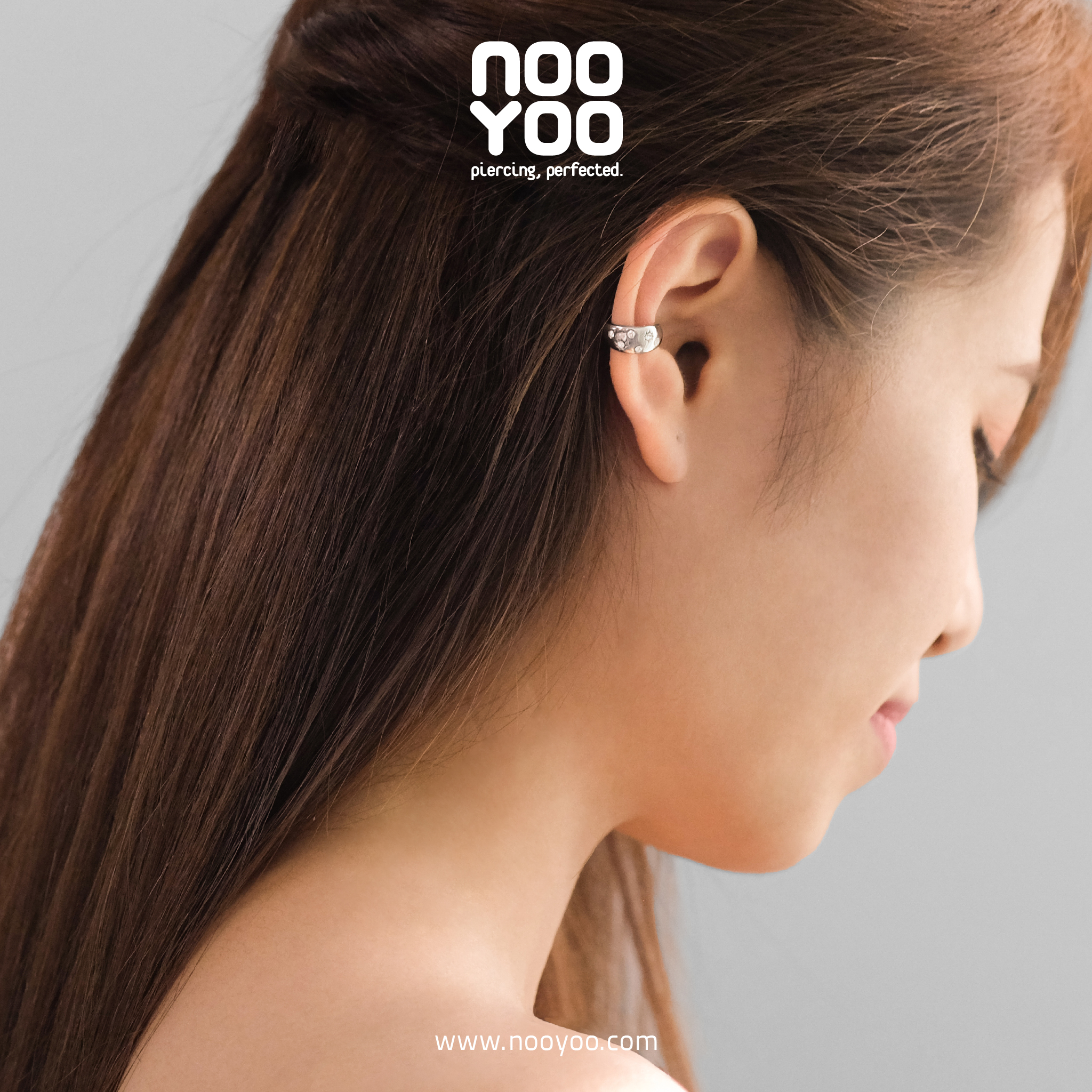 NooYoo ต่างหูสำหรับผิวแพ้ง่าย Ear Cuff Ring Shape with Crystal Surgical Steel - NOOYOO - ThaiPick
