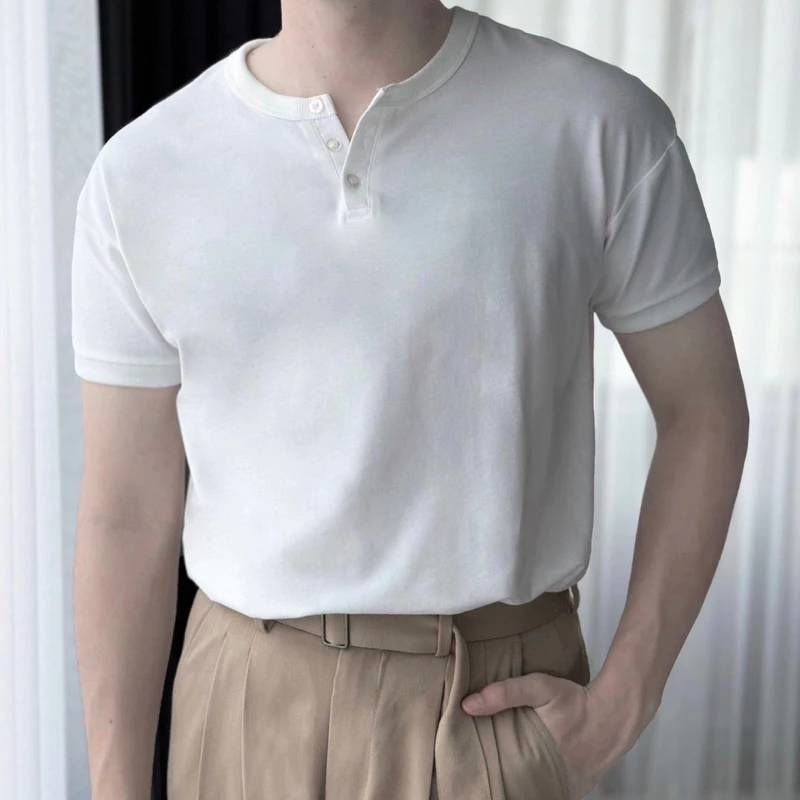 ใหม่ [6สี] เสื้อยืด Muscle Fit รุ่นกระดุมหน้า HENRY NECK ปรับสมดุลไหล่ ...