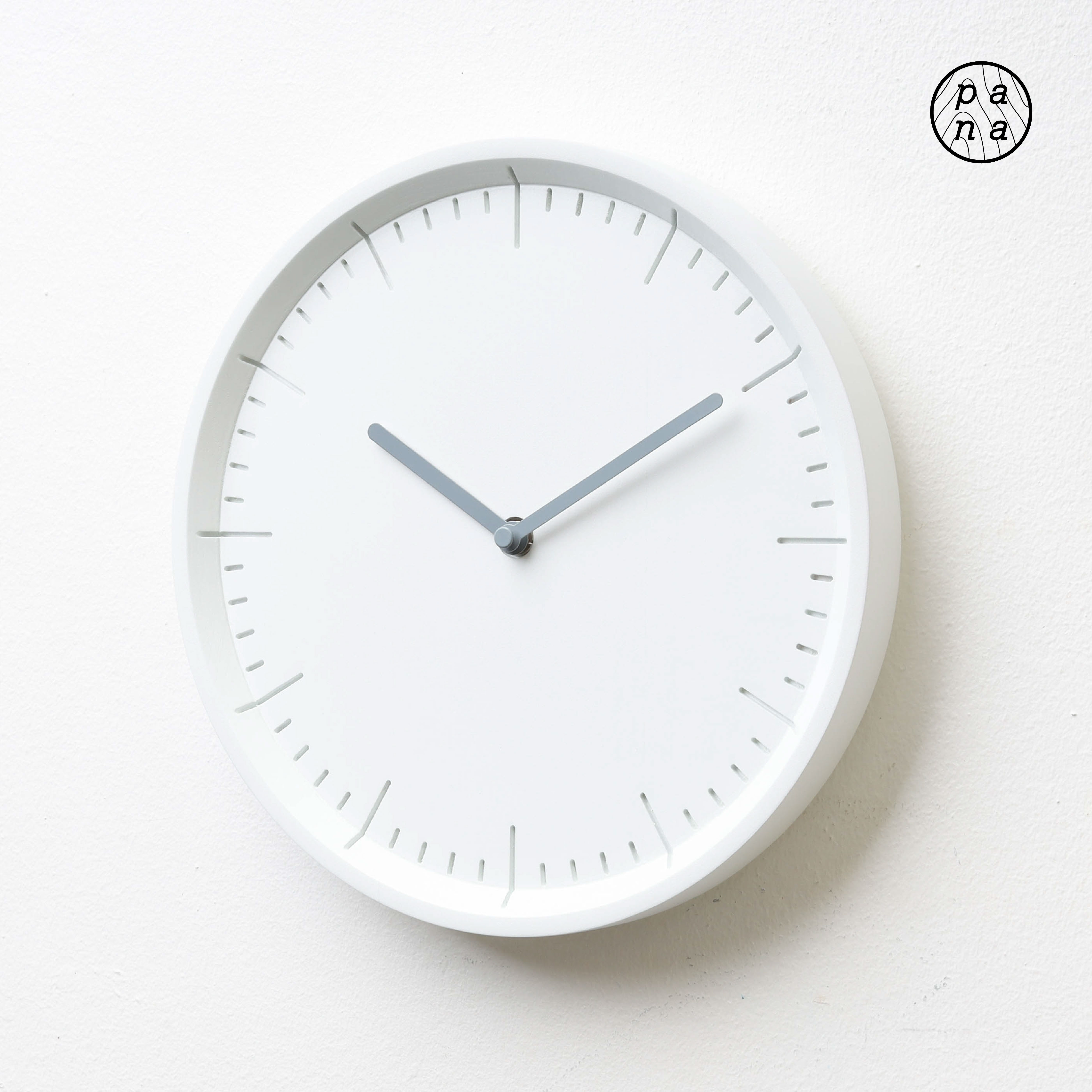 Pana Objects : Meter ( Raindrop White ) / นาฬิกาแขวนผนังไม้ - ROOM Concept Store - ThaiPick