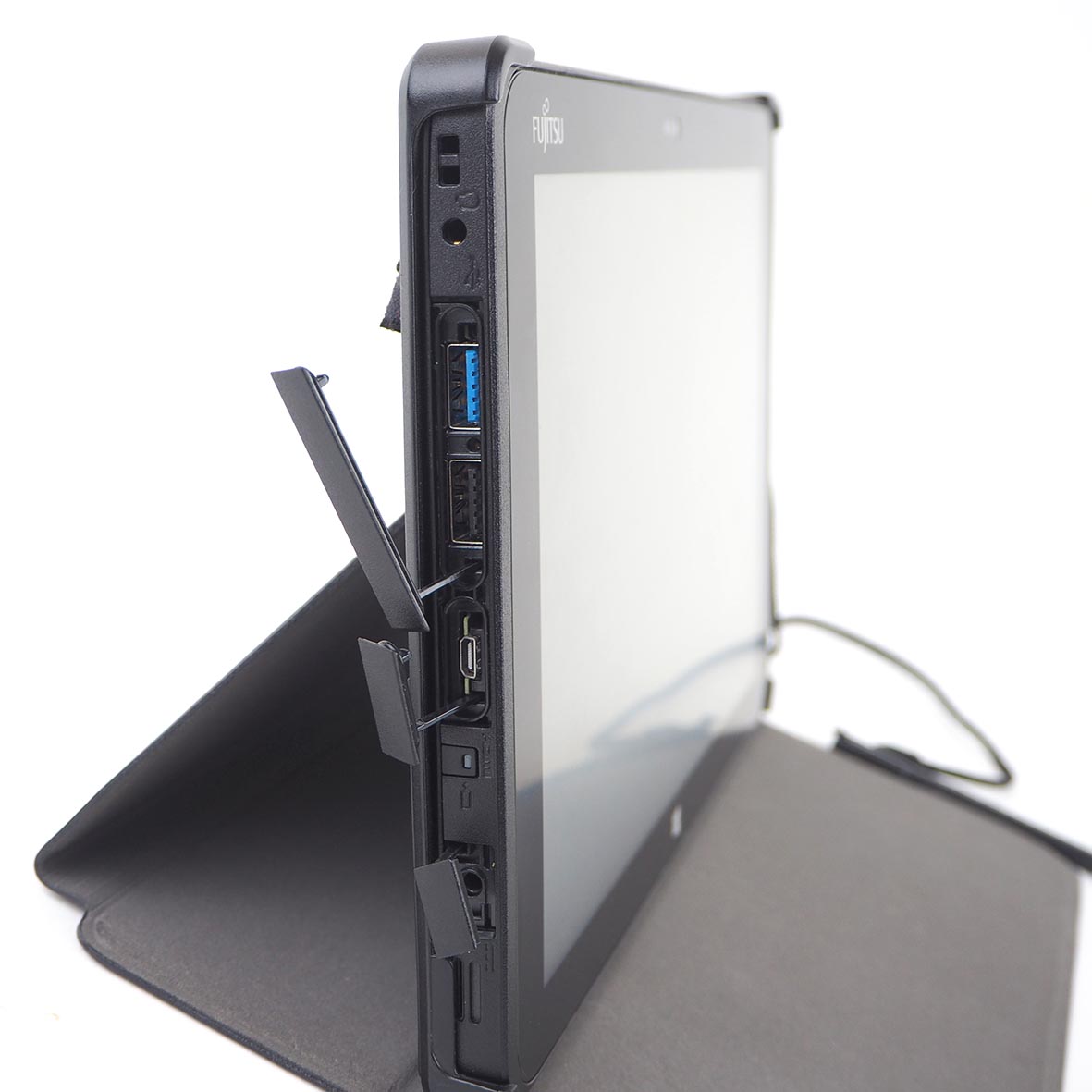 แท็บเล็ต PC 2in1 Fujitsu Q506 RAM 4GB SSD 64-128GB ฟรี ปากกาเคสคีบอร์ด ...