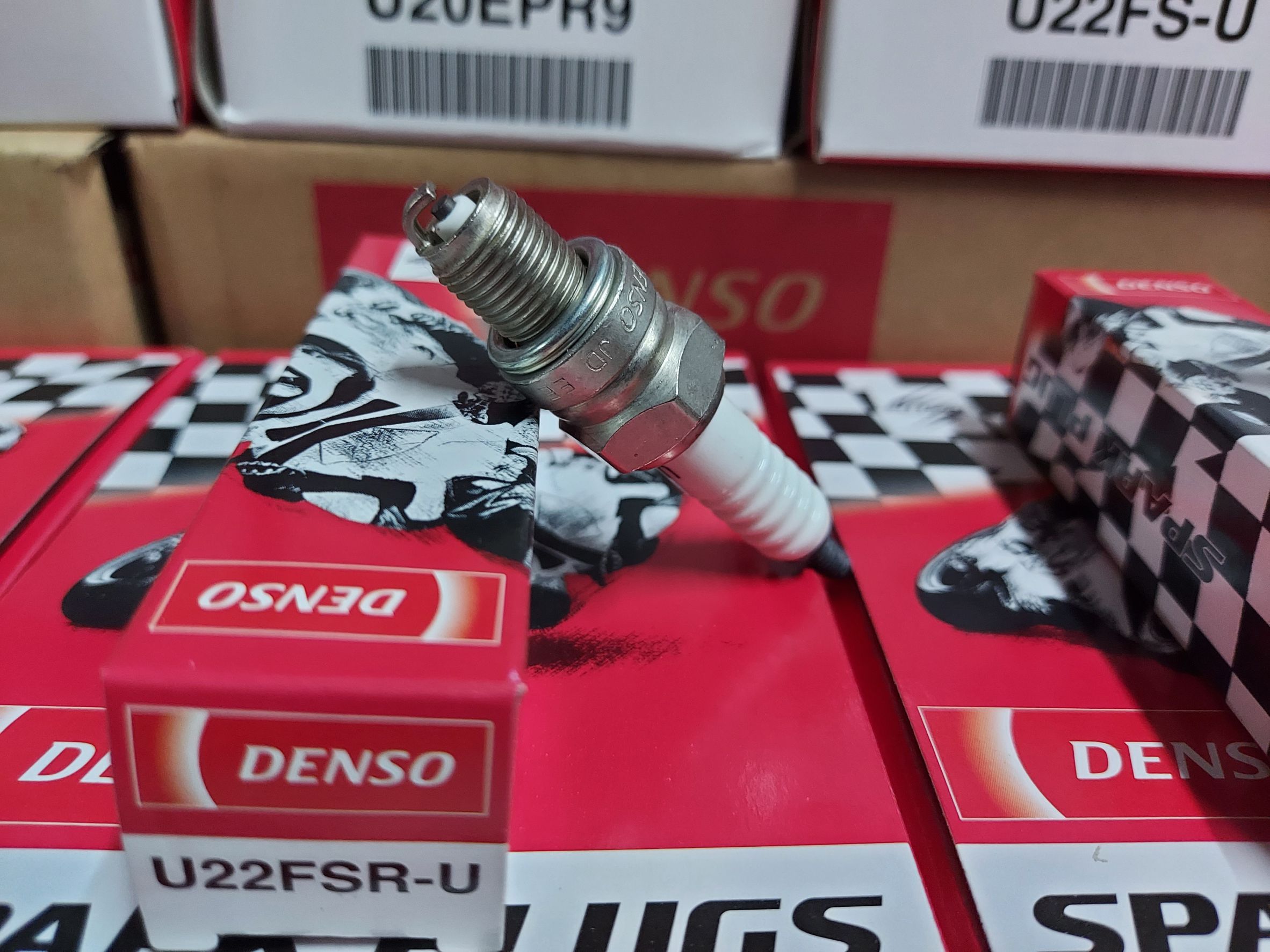 กล่องละ10หัว หัวเทียนรถมอเตอร์ไซค์ DENSO แท้(หัวเทียนติดรถ) ทุกรุ่น ทุก ...