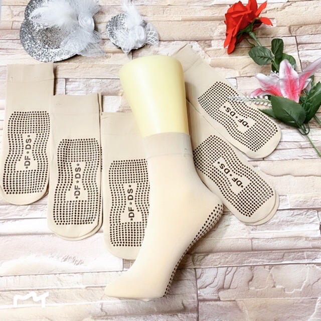 ถุงเท้าซิลิคอน การลื่น มีผลการนวด 1คู่10บาทDF点胶 - SHUDONG LI - ThaiPick