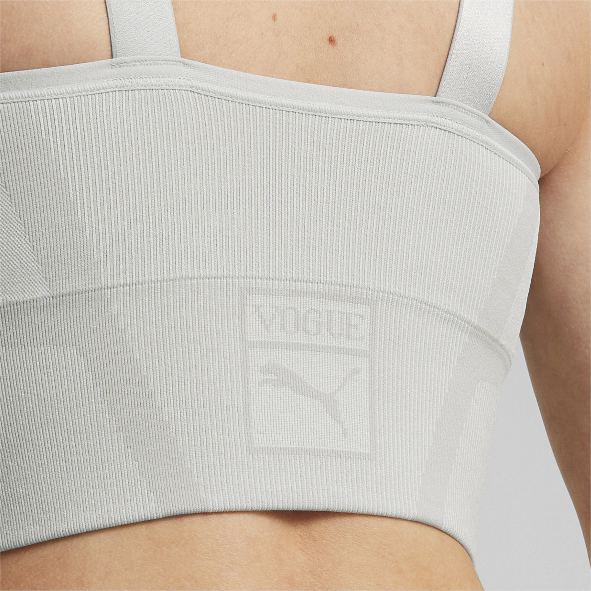 PUMA PRIMESELECT - บราท็อปผู้หญิง PUMA x VOGUE Bra Top สีเทา - APP ...