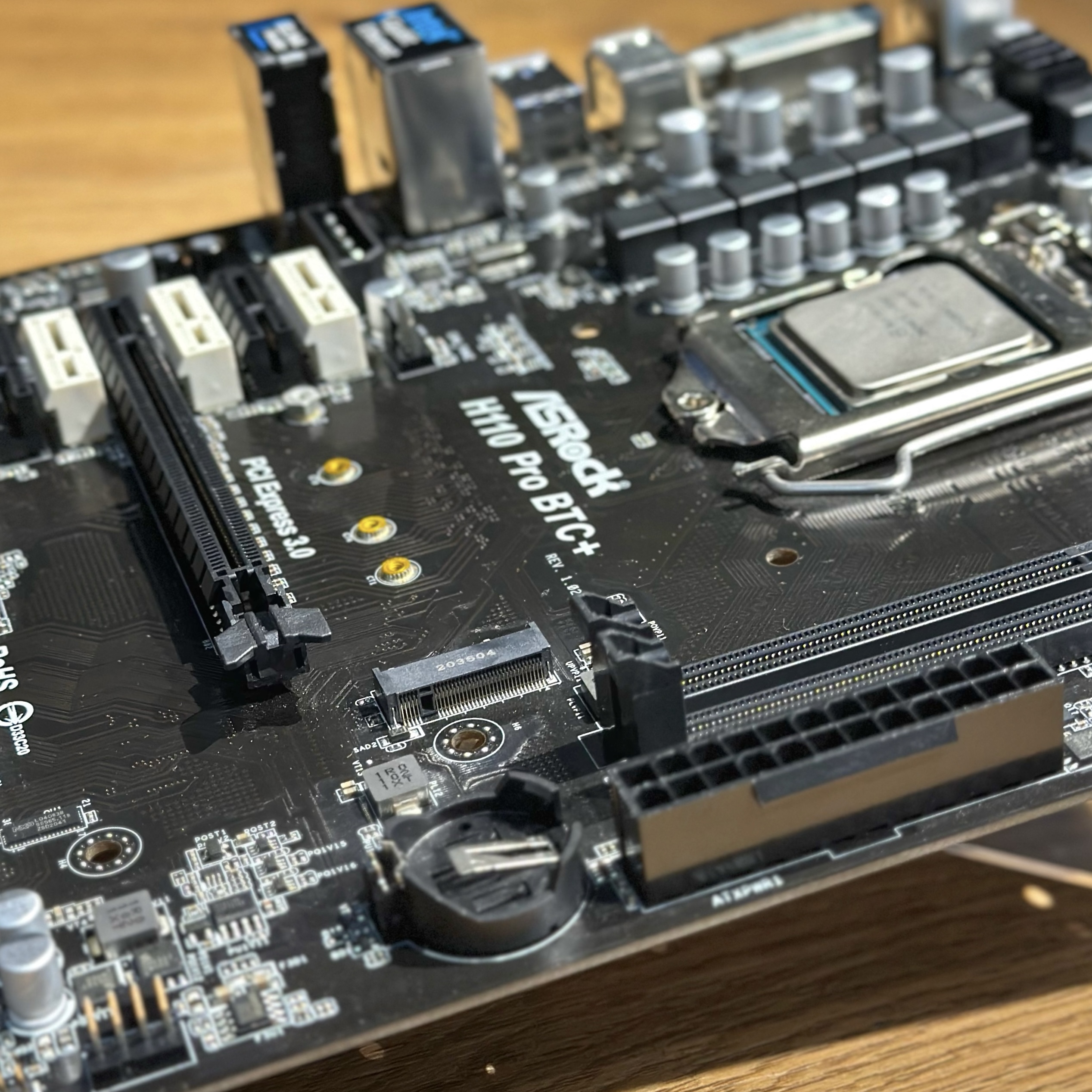 ชุด Asrock H110 Pro BTC 13GPU ETH BTC Miner CPU G4400 - KINGCOM - ThaiPick