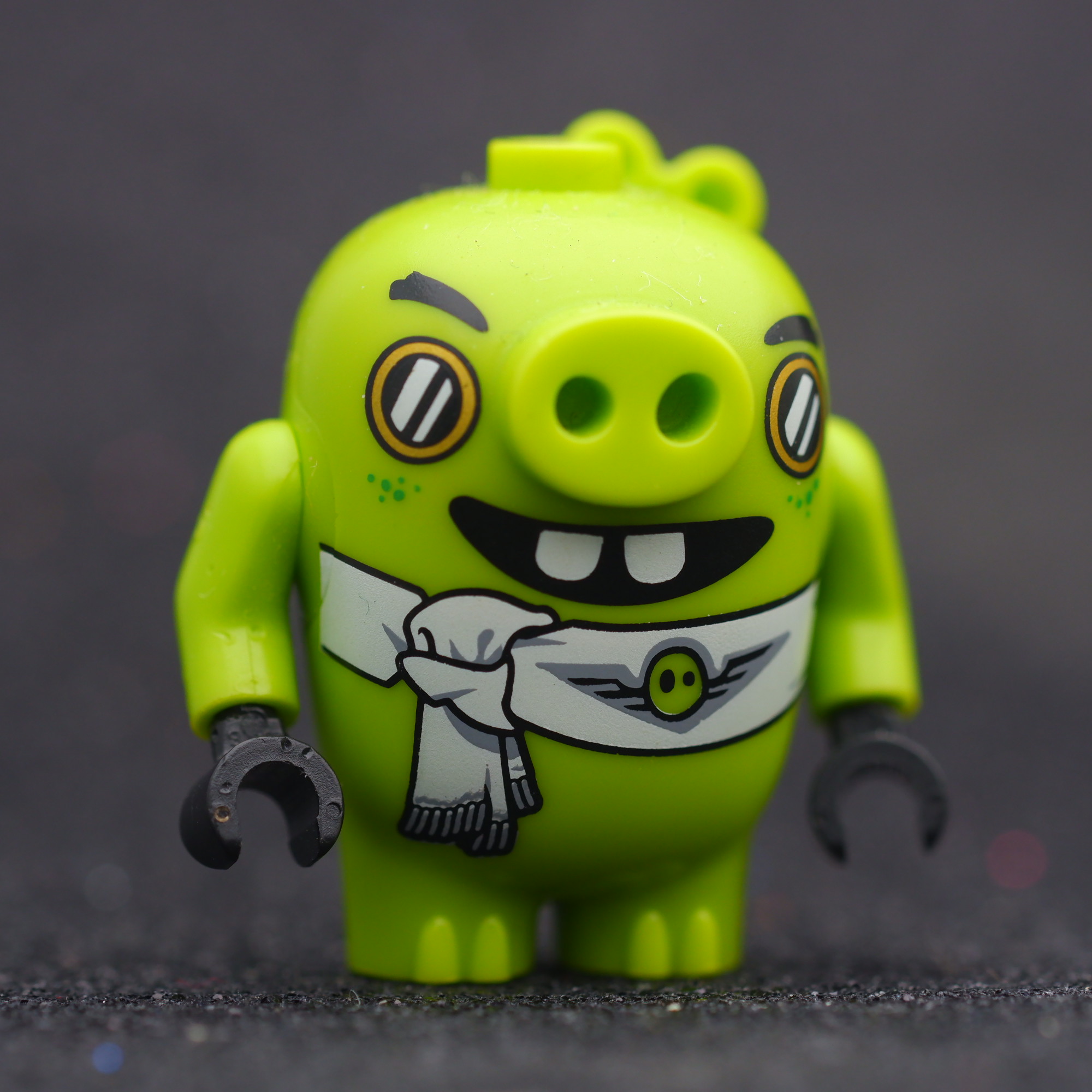 PLOYBRICK LEGO - Pilot Pig - ANGRY BIRDS - PloyBrick - ThaiPick