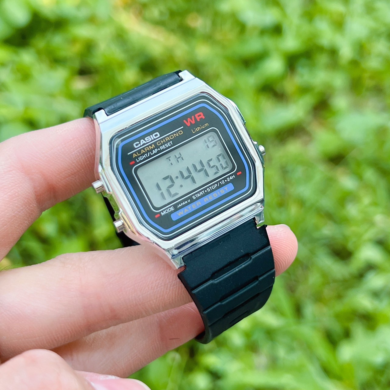 Watchtime นาฬิกาข้อมือกีฬา คาสิโอ ระบบดิจิตอล มีไฟ เปลี่ยนสีได้ สายยาง ...