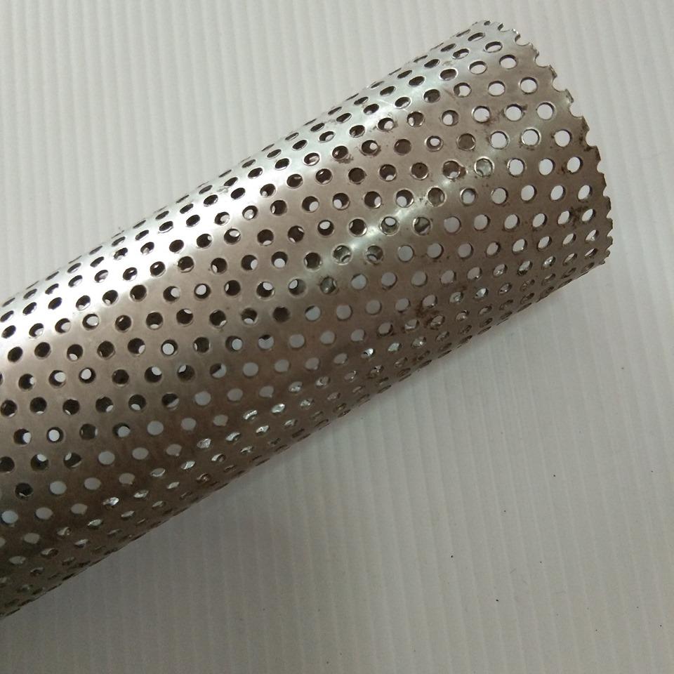 ไส้ท่อสูตร ไส้ท่อตะแกรง ขนาด 1 นิ้ว ยาว 20 เซนติเมตร รูตะแกรง 2 มิล ...