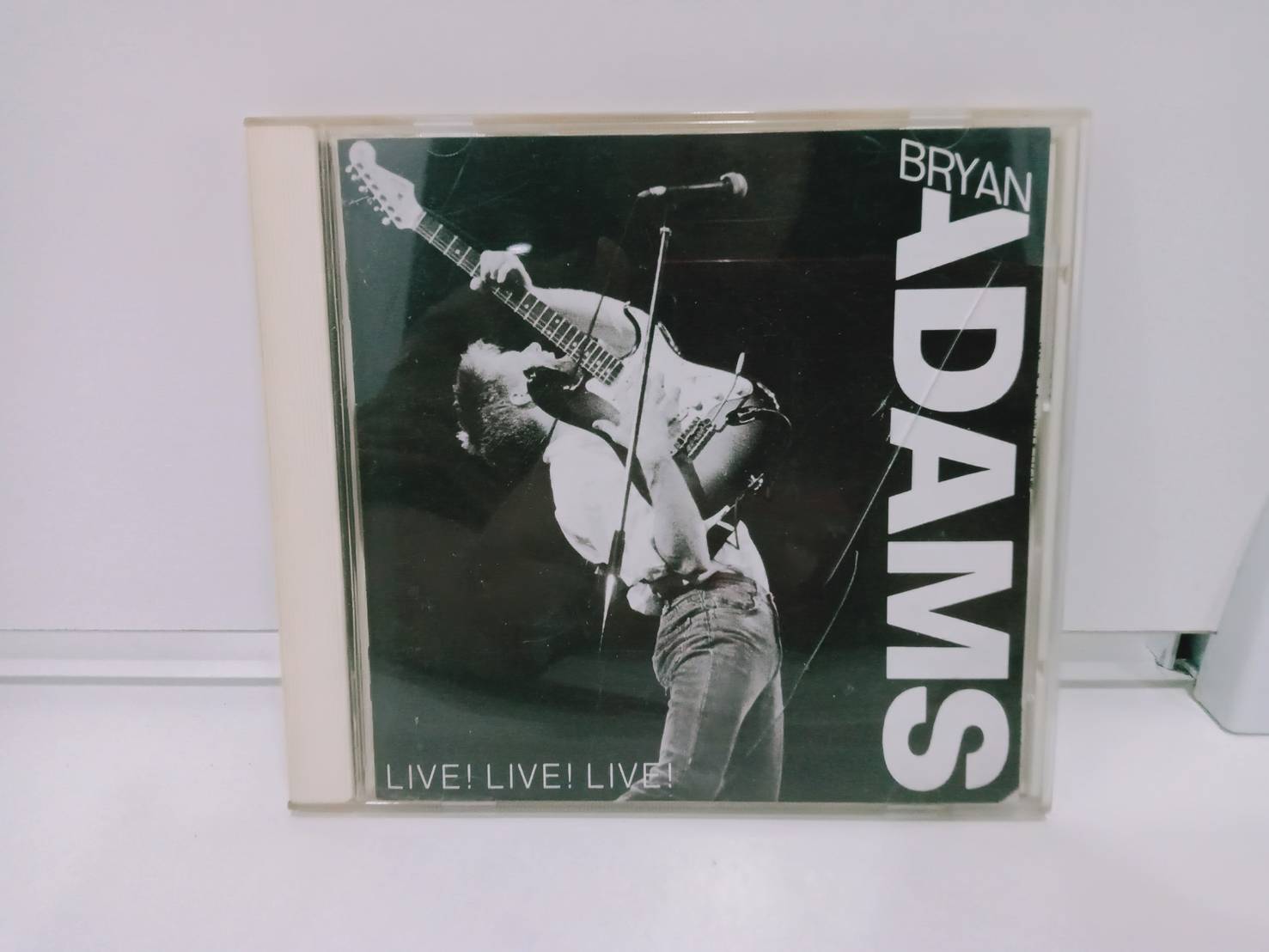 Live in Peace ไม่เป็นบ้าไปกับโลก - ร้านหนังสือเดอะ บุ๊คกี้แมน - ThaiPick