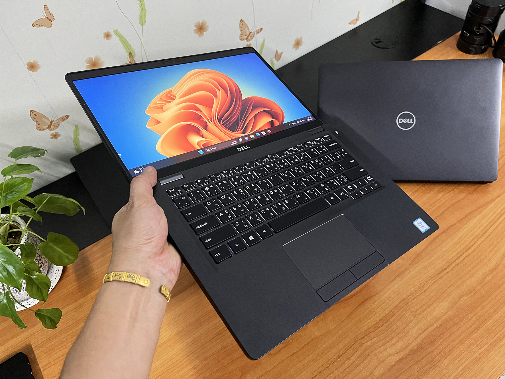 DELL Latitude 5300 Core i5 Gen8 จอ 13.3 นิ้ว Full HD iPS Ram 8G SSD ...