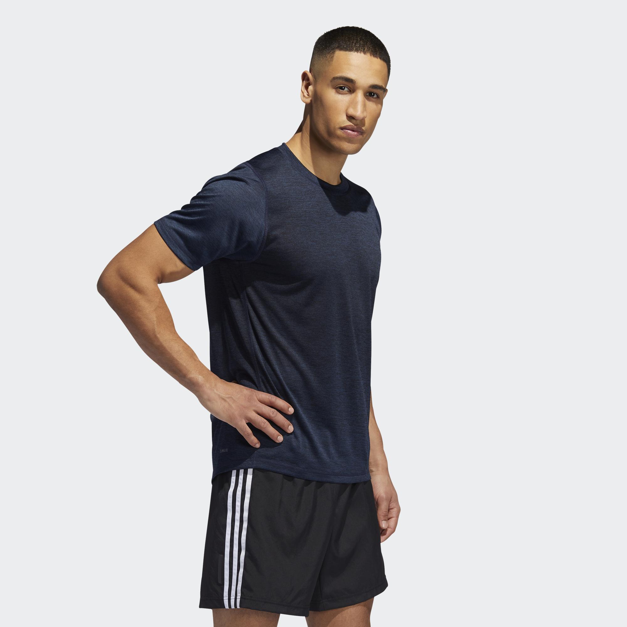 adidas เสื้อยืด FreeLift 360 Gradient Graphic ผู้ชาย Black - adidas ...