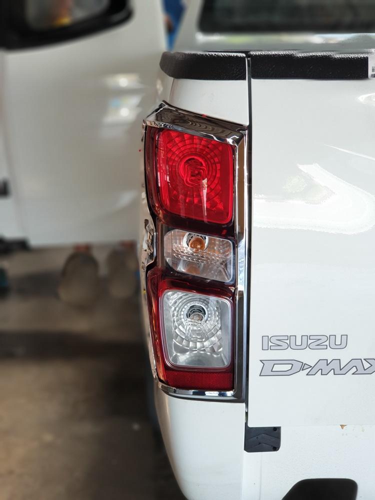 Isuzu dmax 2020 Chrome Back Light Cover F - v9 ประดับยนต์ - ThaiPick