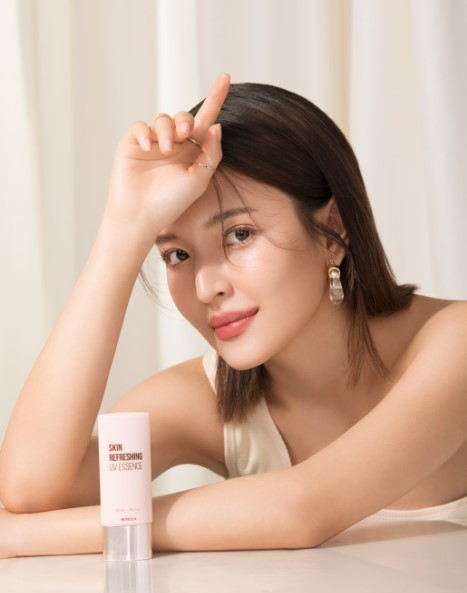 SKIN REFRESHING UV ESSENCE SPF50 PA - Merrezca Official Store - ThaiPick