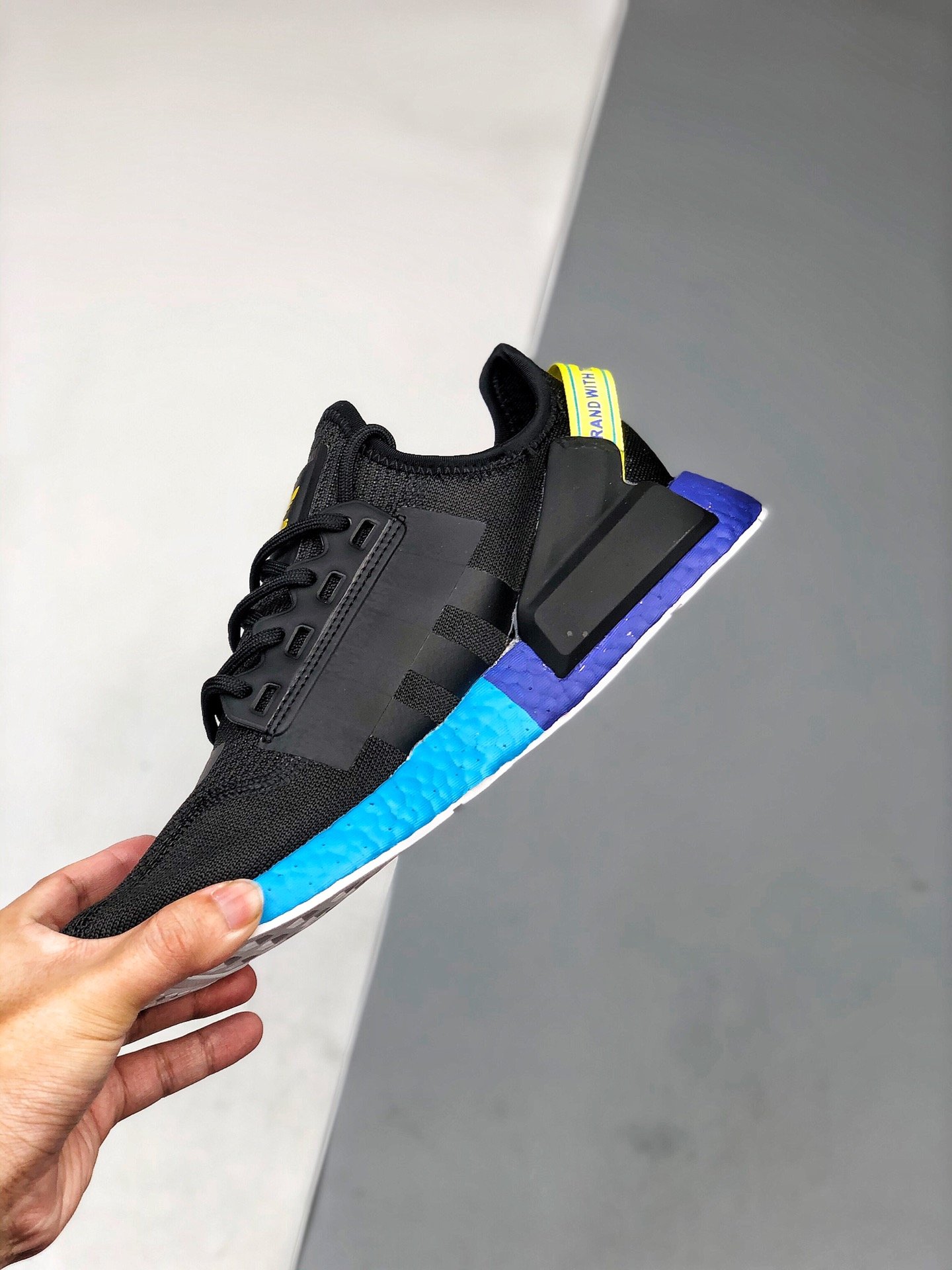 Adidas NMD R-1 Jogging shoes Leisure shoes for men amd women trend ...