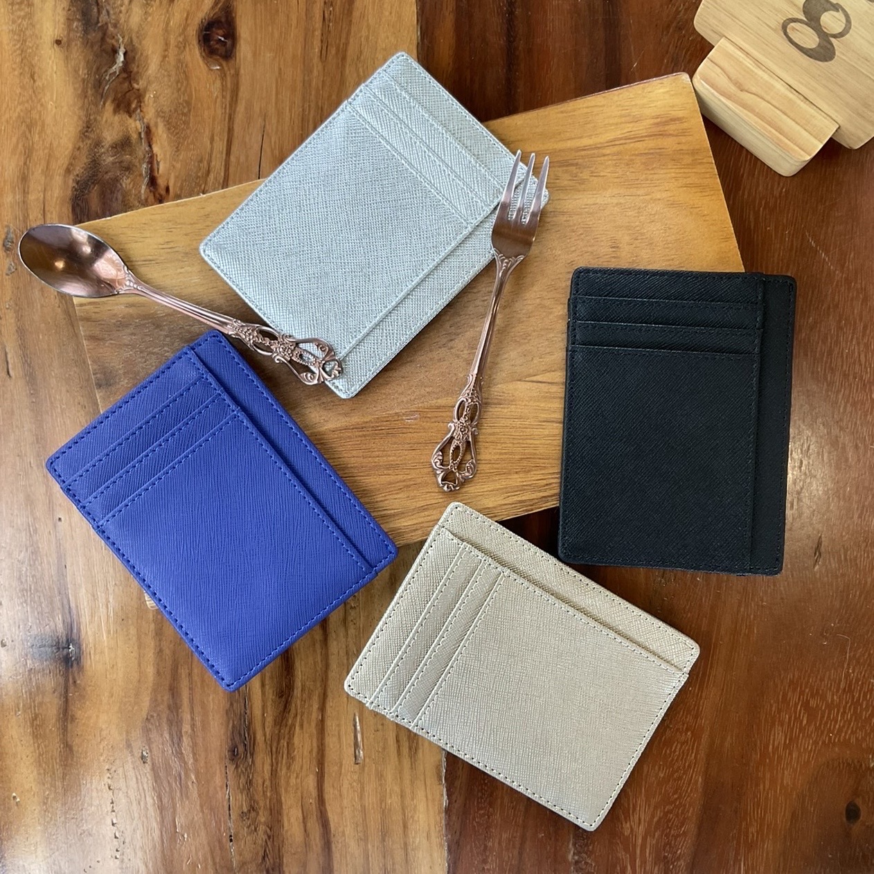 (Bule) Card Holder กระเป๋าใส่นามบัตร หนัง Saffiano - Jammmaw - ThaiPick