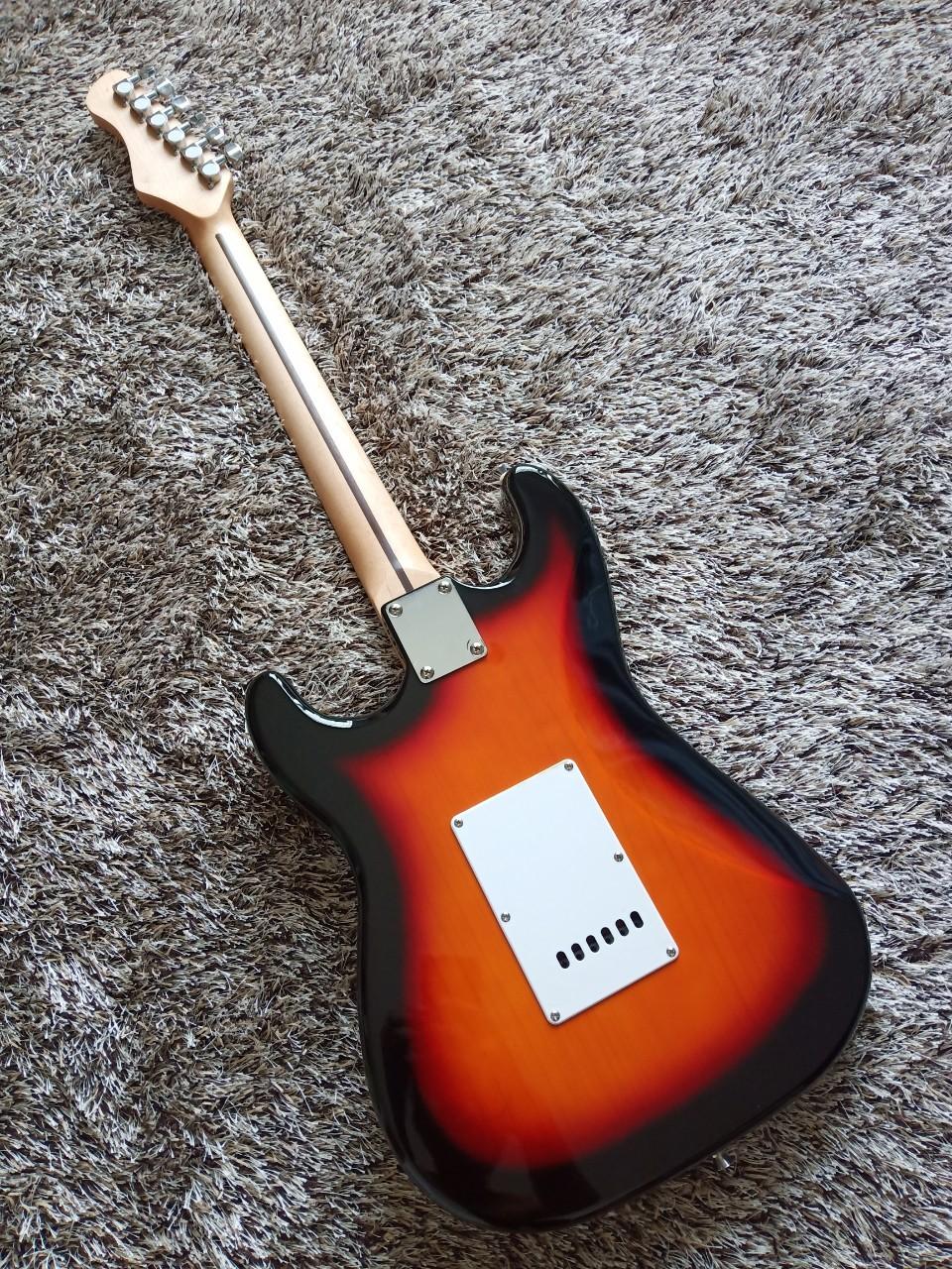 กีตาร์ไฟฟ้า ION ST (ชมคลิปรีวิว) - Sayang Guitar shop - ThaiPick