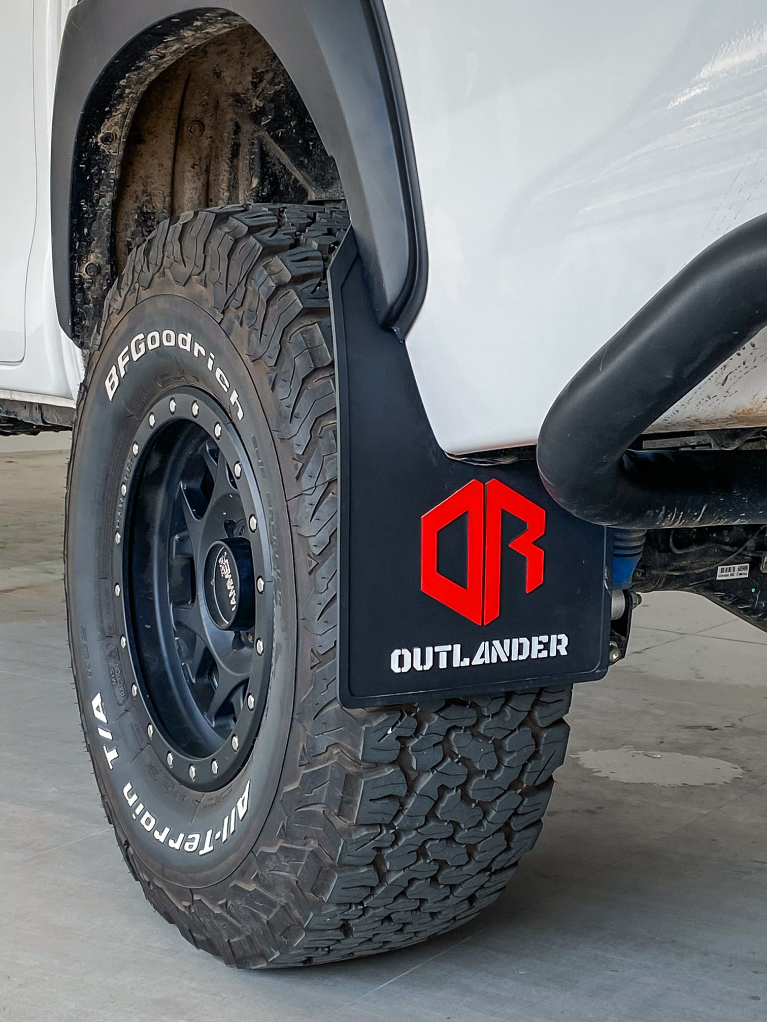 บังโคลนOUTLANDER 4X4 พร้อมชุดสลิงดึงสาย บังโคลนรถกระบะ Off Road Mud ...