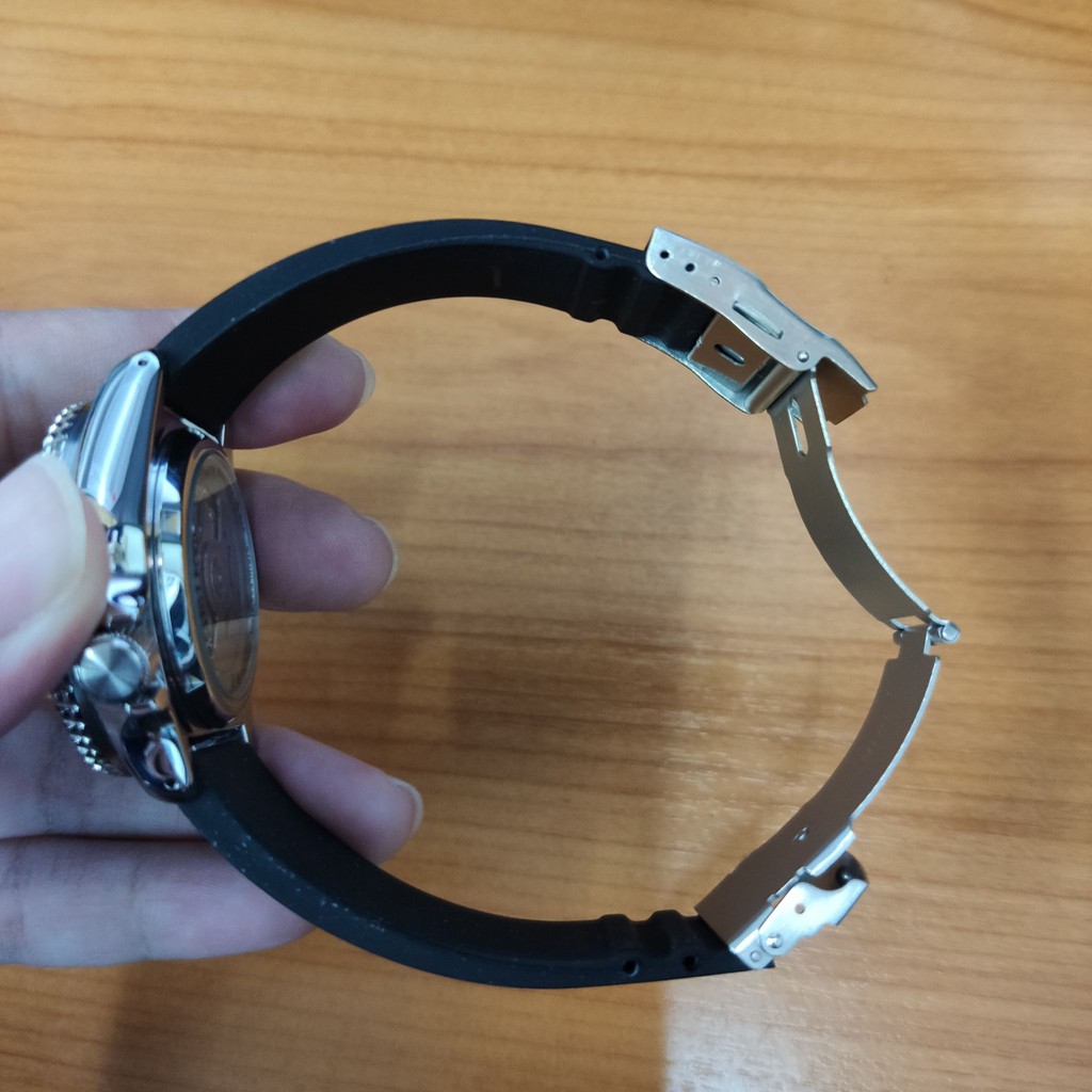 ☆AOOW สายนาฬิกา สายยางซิลิโคน ขนาด 18 20 22 24 mm. แถมสปริงบาร์⊿ ...