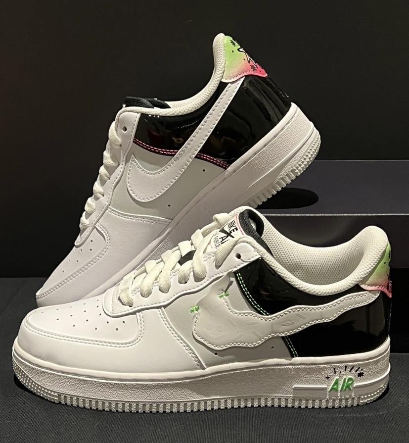 จัดส่งที่รวดเร็วสินค้าถ่ายจากงานจริง รองเท้า Nike Air Force 1 Low 07 ...