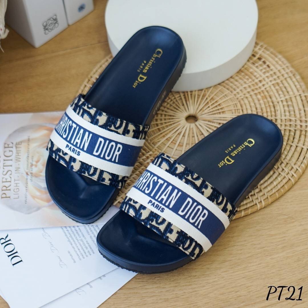 PT21 PT21 พร้อมส่ง รองเท้าลำลอง ทรงสวม งานพื้นนิ่ม ใส่เดินสบายมากๆค๊า - dppshoes - ThaiPick