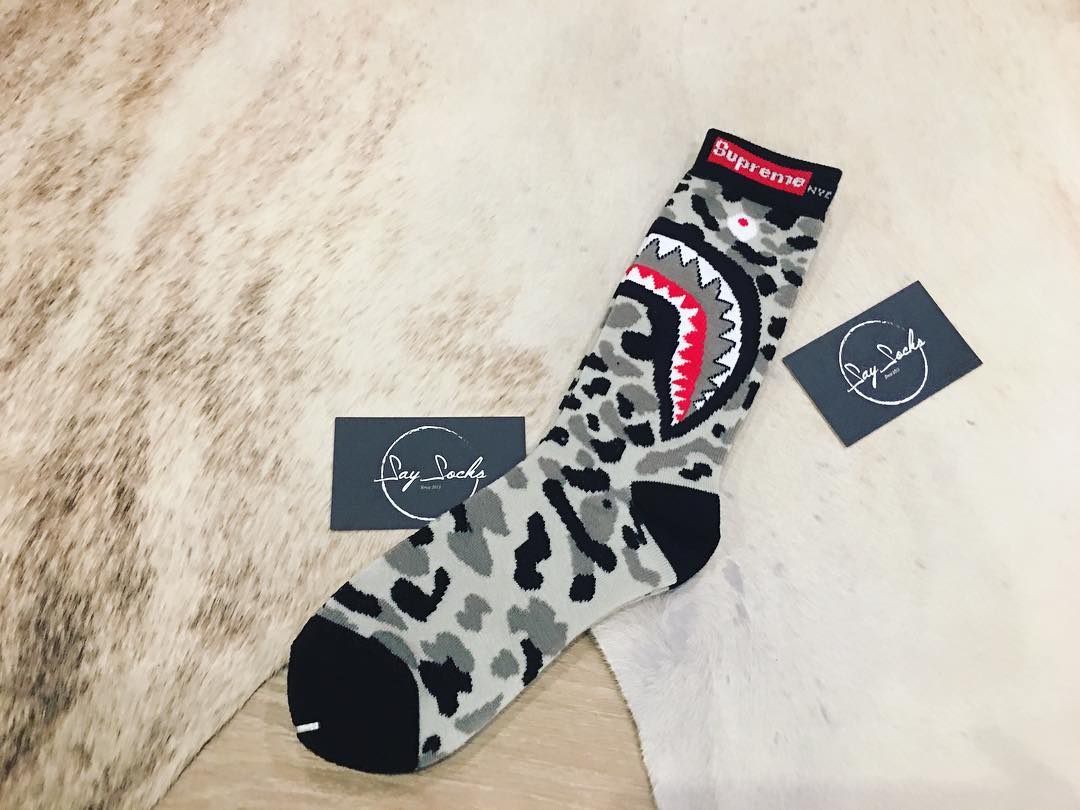 ถุงเท้า Supreme shark | Lazada.co.th