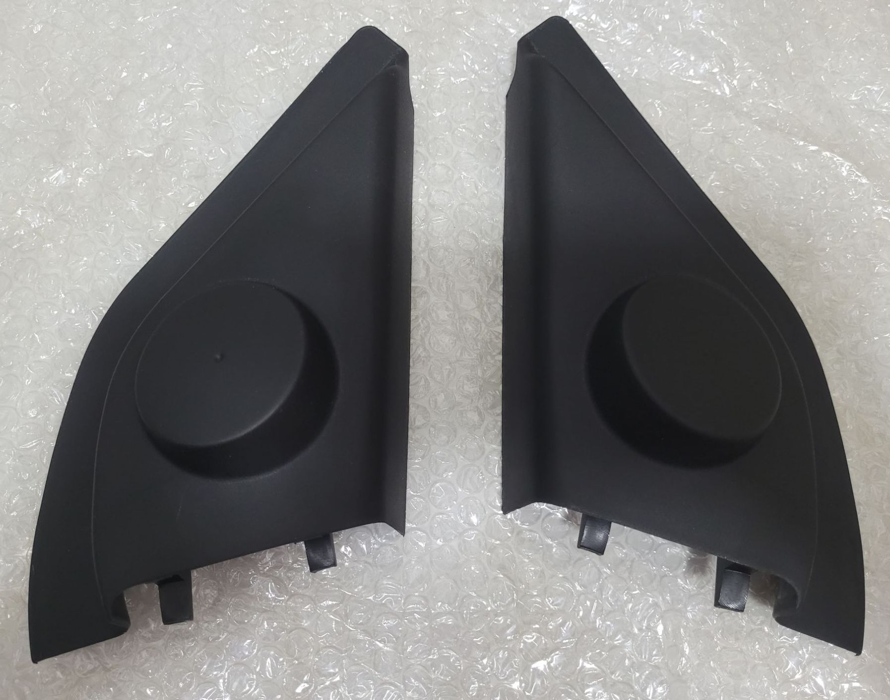 พลาสติกหูช้าง สำหรับใส่ Tweeter Suzuki Swift 2012 | Lazada.co.th