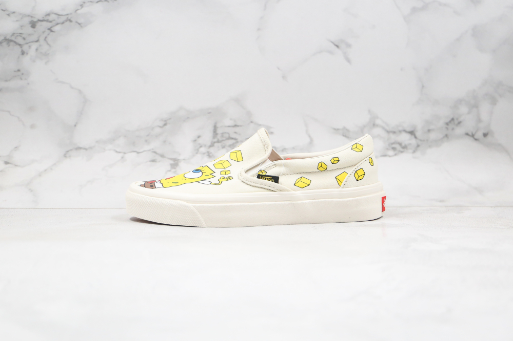 〖National Joint Insurance〗VANS OLD SKOOL SLIP ON Men's and Women's ...