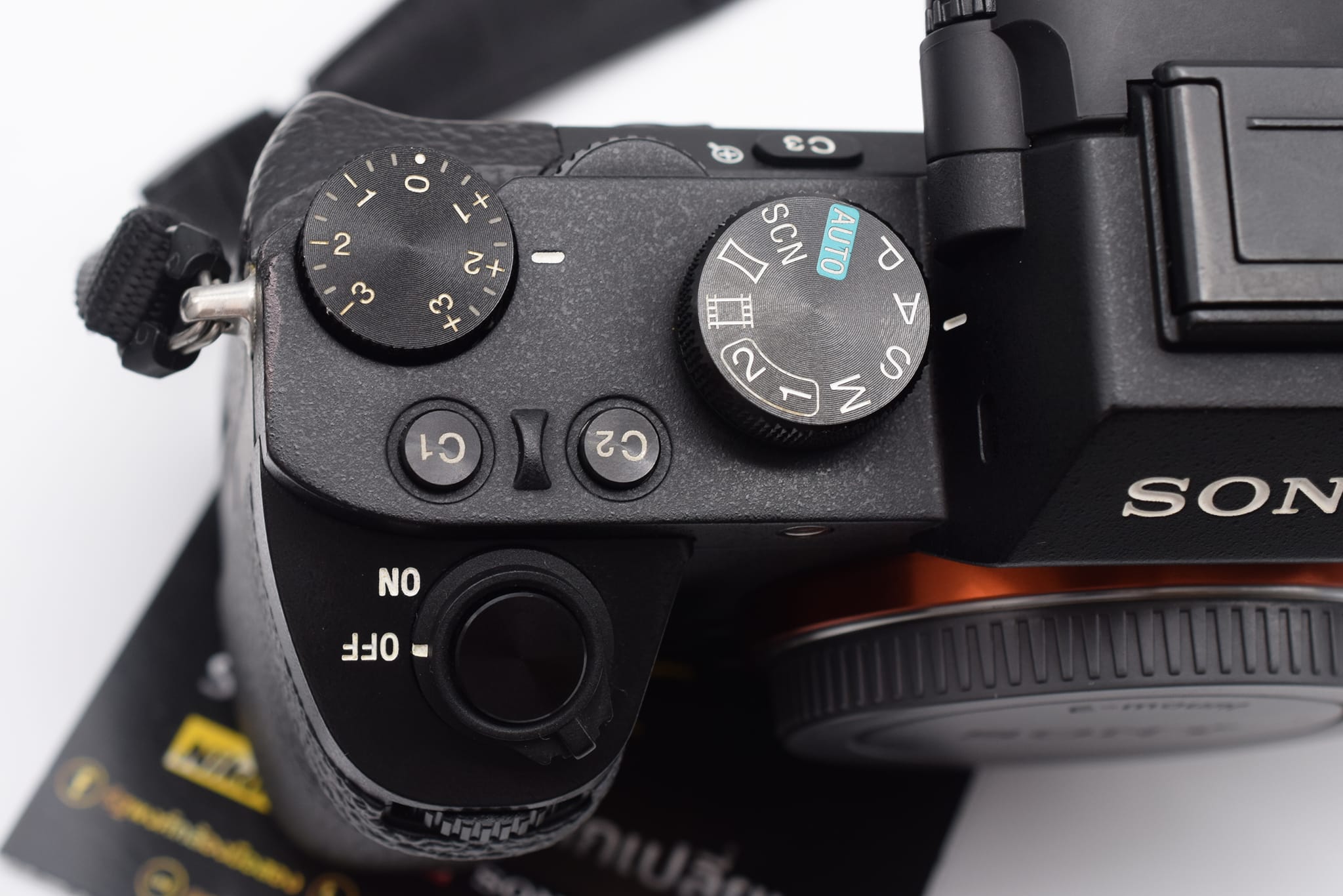 Sony A7 Mark iiกริ๊ปที่ชาร์จแบต 3 ก้อน - รัฐพงค์กล้องมือสอง - ThaiPick