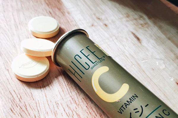 Hicee 500mg วิตามินซี Vit C เม็ดอม (15 เม็ด หลอด ) - Herbforlife - ThaiPick