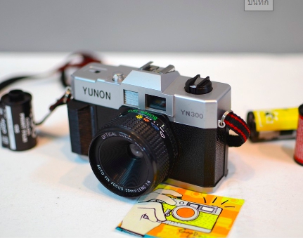 กล้องฟิล์ม Yunon YN300 เงิน-ดำ - GoodLomo film Polaroid - ThaiPick