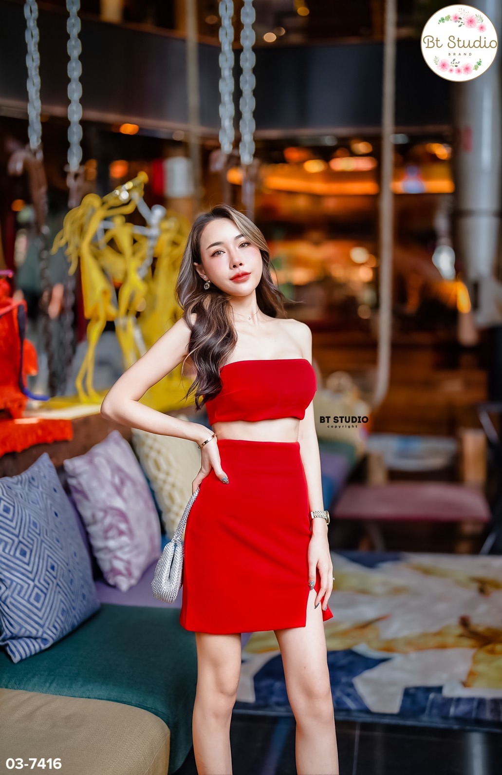 งานป้าย BT-Studio set 2ชิ้นเสื้อครอปเกาะอก ด้านหลังแต่งแถบซิลิโคนอกเสริมฟองน้ำแมทซ์กับกระโปรง ...