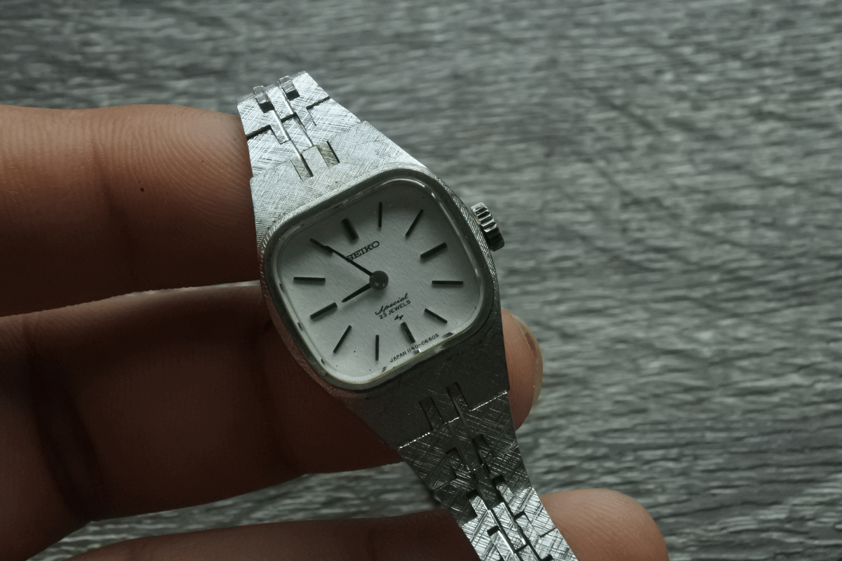 นาฬิกา Vintage มือสองญี่ปุ่น SEIKO SPECIAL 1140 3240 ระบบ ไขลาน ผู้หญิง ...