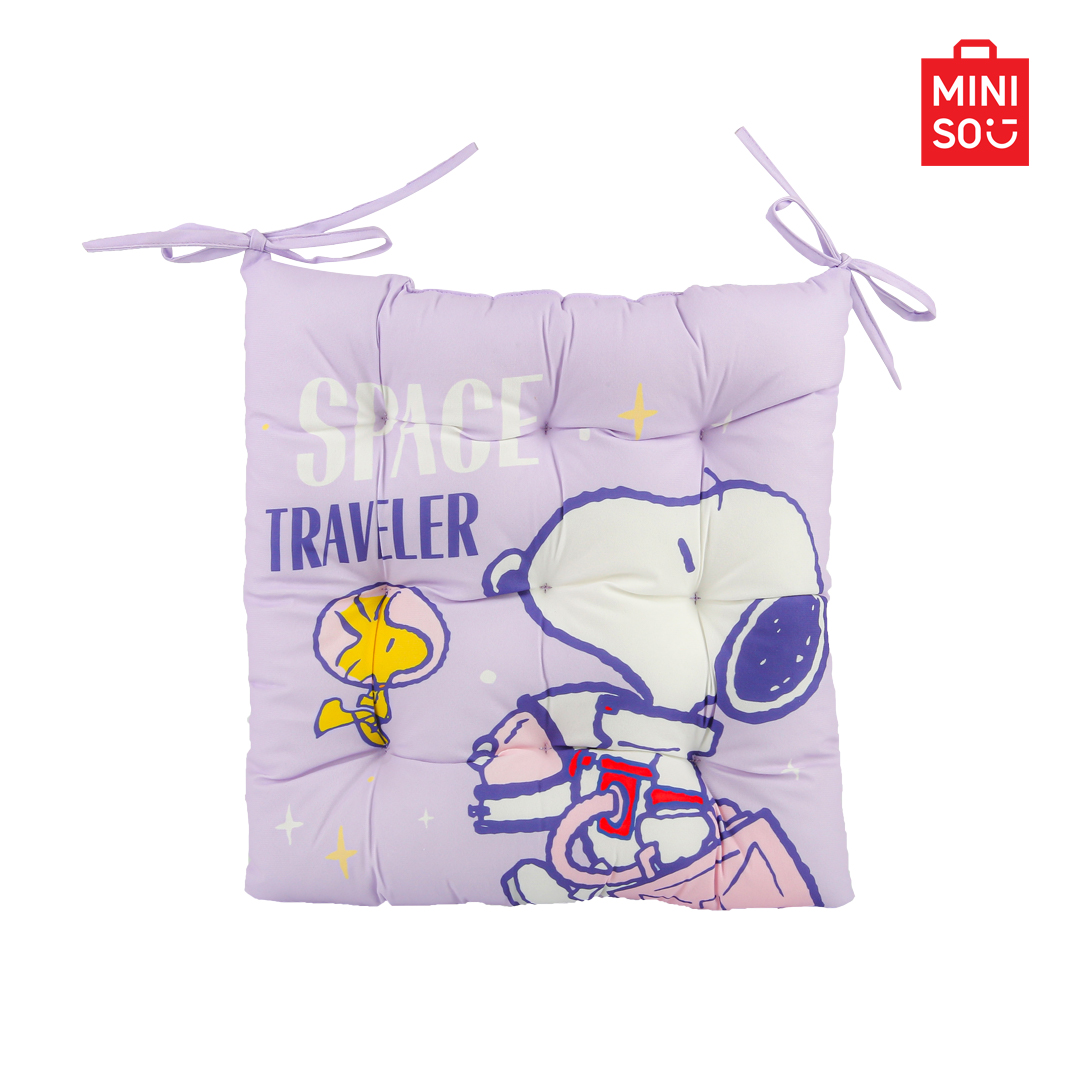 MINISO เบาะรองนั่งทรงสี่เหลี่ยม Snoopy the Little Space Explorer ...
