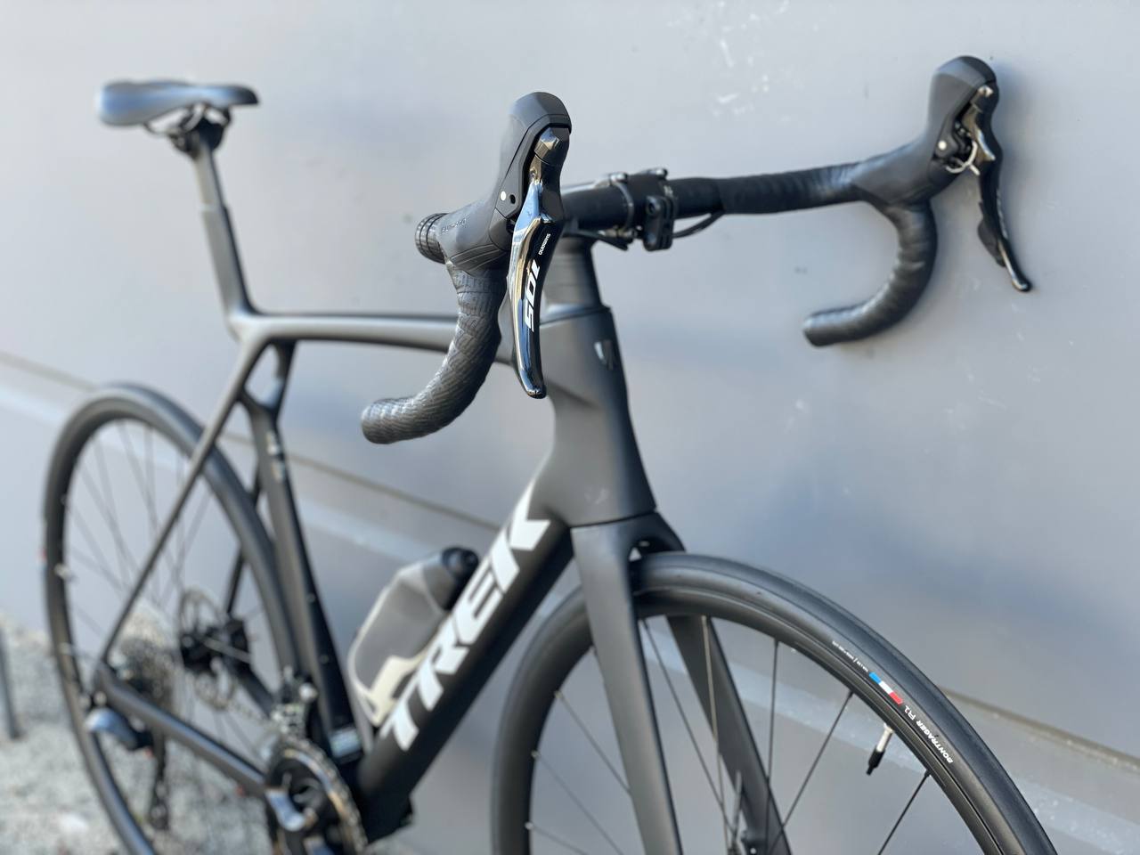 2025 Trek Madone SL5 Gen - 8 Size - 58 L Carbon 500 OCLV road bike ...