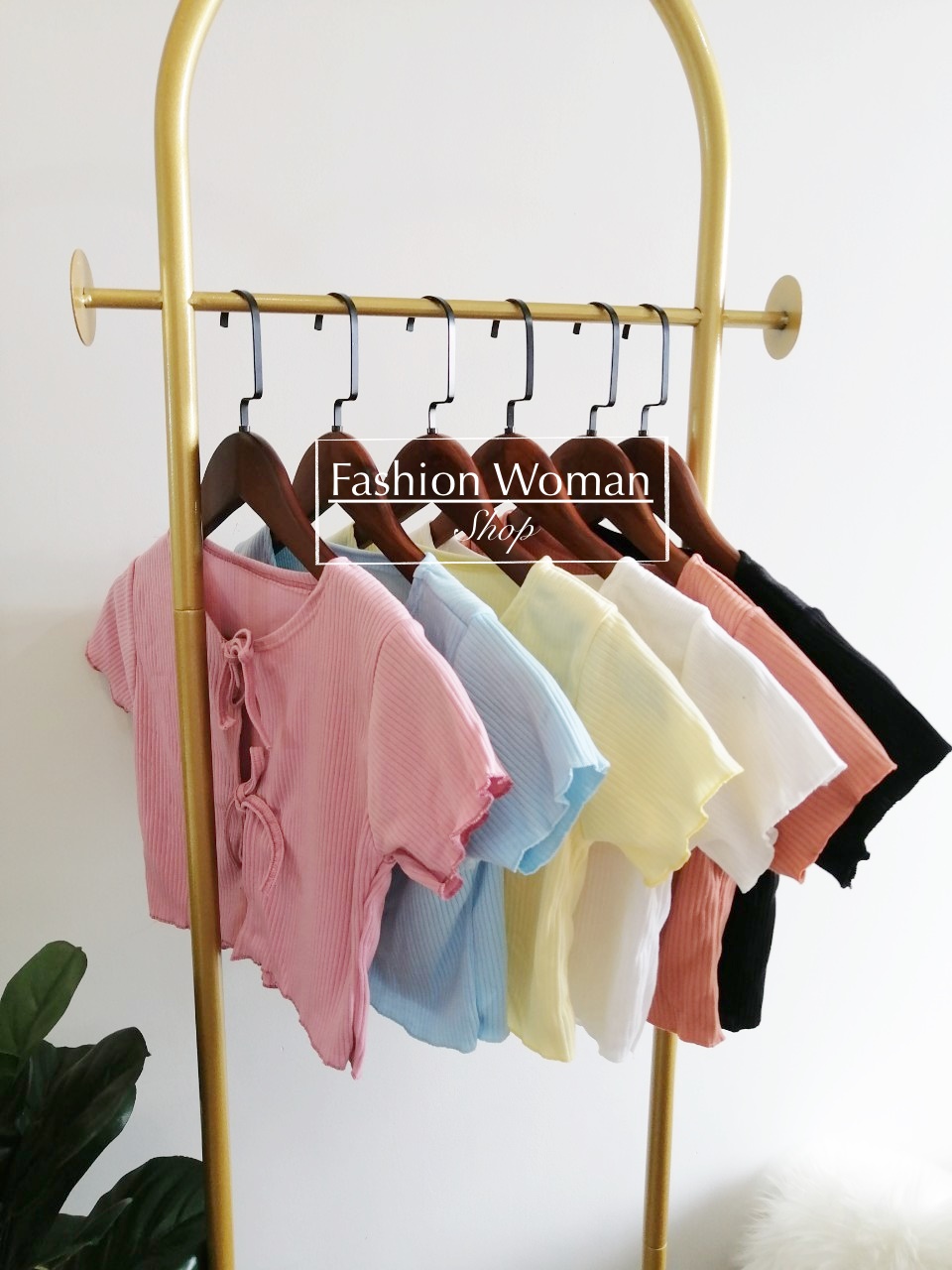 FS09 เสื้อยืดผู้หญิง เสื้อผ้าแฟชั่นผู้หญิง เสื้อยืดครอป คอกลม ผูกโบว์หน้า โชว์อก แขนสั้น ผ้าร่อง ...