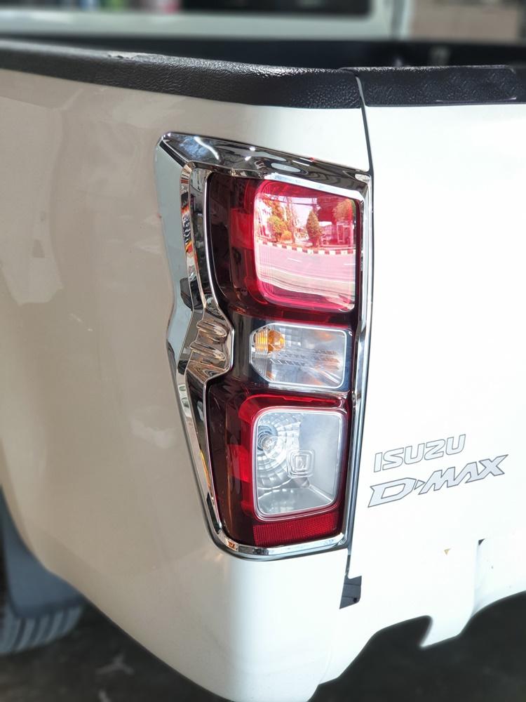 Isuzu dmax 2020 Chrome Back Light Cover F - v9 ประดับยนต์ - ThaiPick