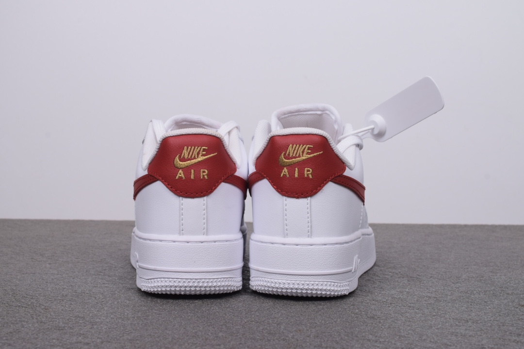 ใหม่เอี่ยมของแท้AIR FORCE 1 07 ESS รองเท้าผ้าใบผญ รองเท้าผ้าใบผช ...