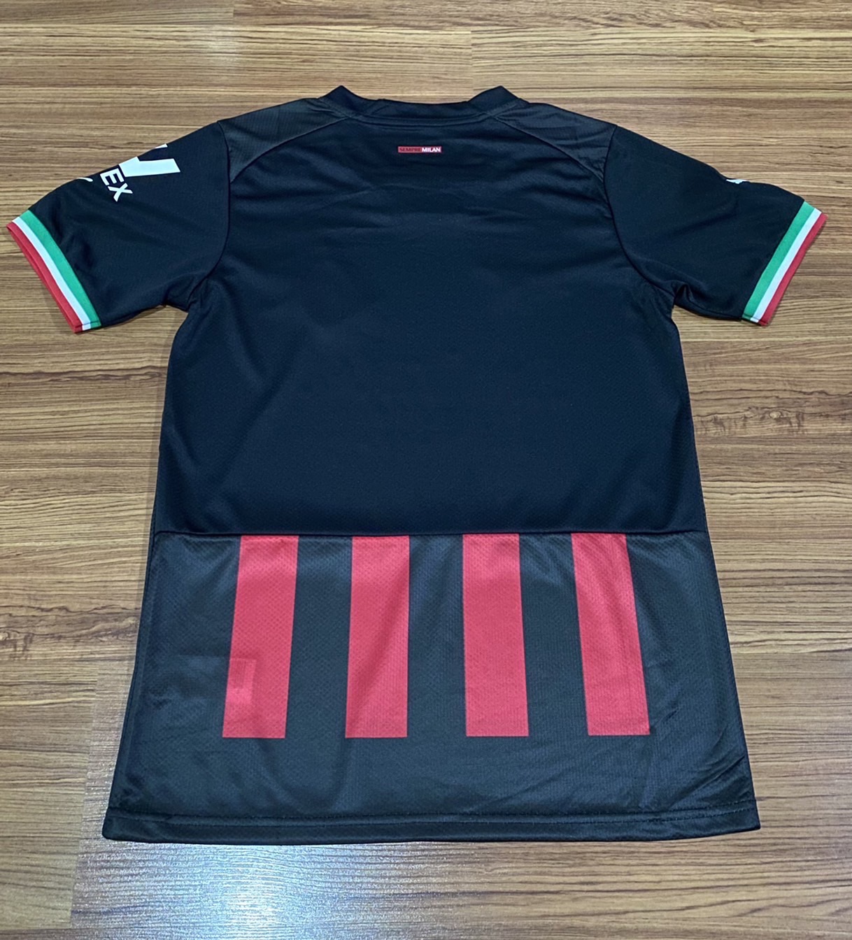 3A SPORT ใหม่! เอซีมิลาน เหย้า โลโก้ปัก สวยงาม เกรด AAA 22/23 - 3A ...