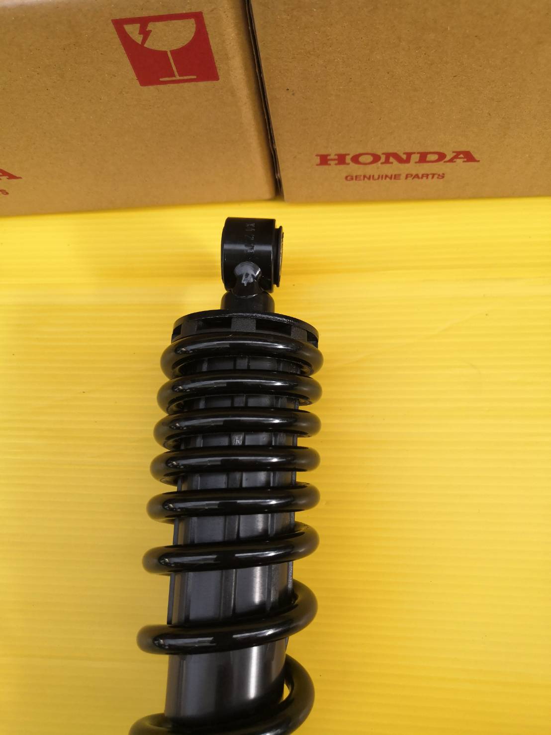 โช๊คหลังคลิก160 CC ถอดจากรถ ส่งฟรี มีชิ้นเดียว | Lazada.co.th