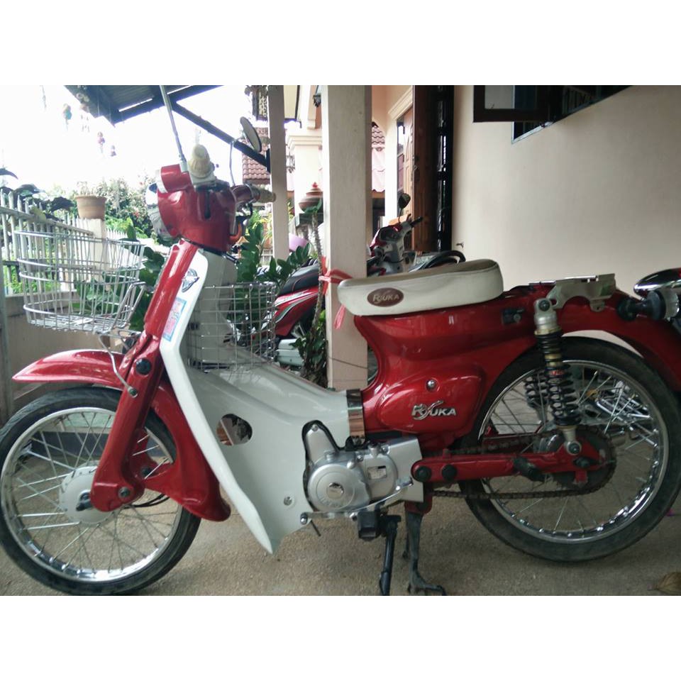 ขายโคตรดี????ตะกร้าหน้ารถจักรยานยนต์ทรงกลมเหล็กชุบ Honda c70 c50 c65 c90 c100 c700 c900 Dream ด ...