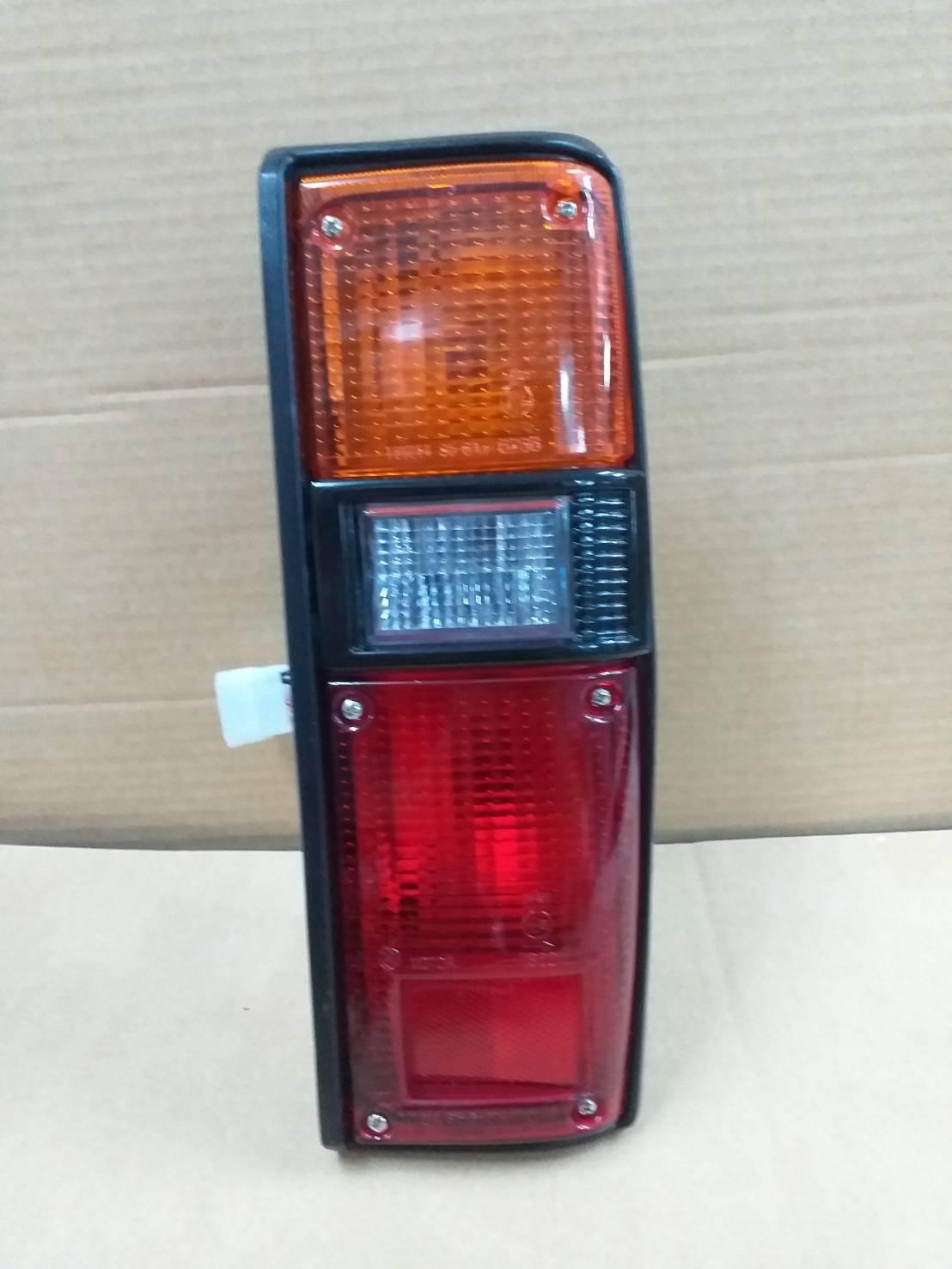 ไฟท้าย โตโยต้า ทั้งดวง Toyota RN30 LN30 ปี 19781983 3สี 1คู่ (ข้างซ้าย ...