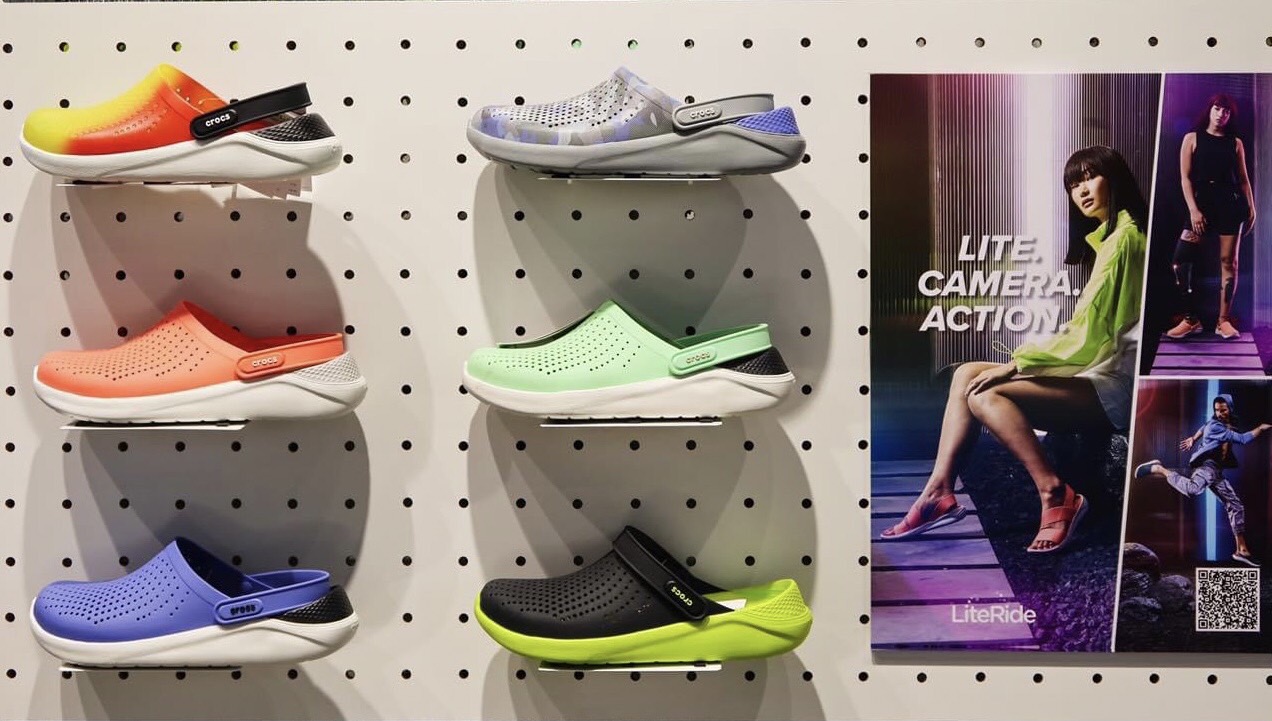 ส่งเร็ว ตรงปก ราคาดี สีใหม่สวยโดนใจ!! รองเท้าCROCS LiteRide รุ่นLogo ...