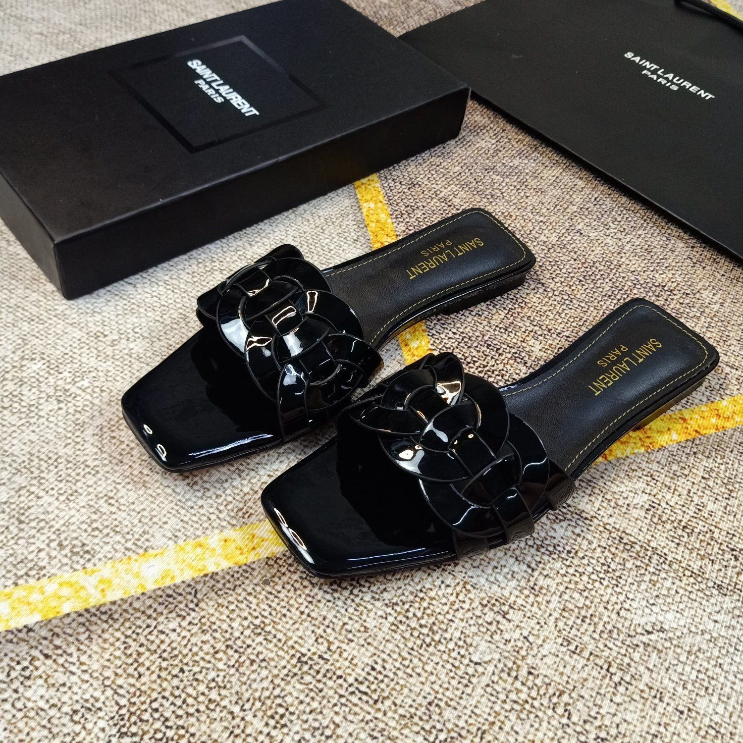 【ready stock】New Y~S~ flat woven one-word slippers women wear fashion ...