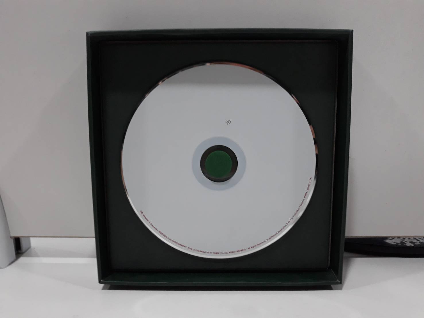 1CD Music ซีดีเพลงเกาหลี Exo : Miracles in December (E8B18) - musicE ...